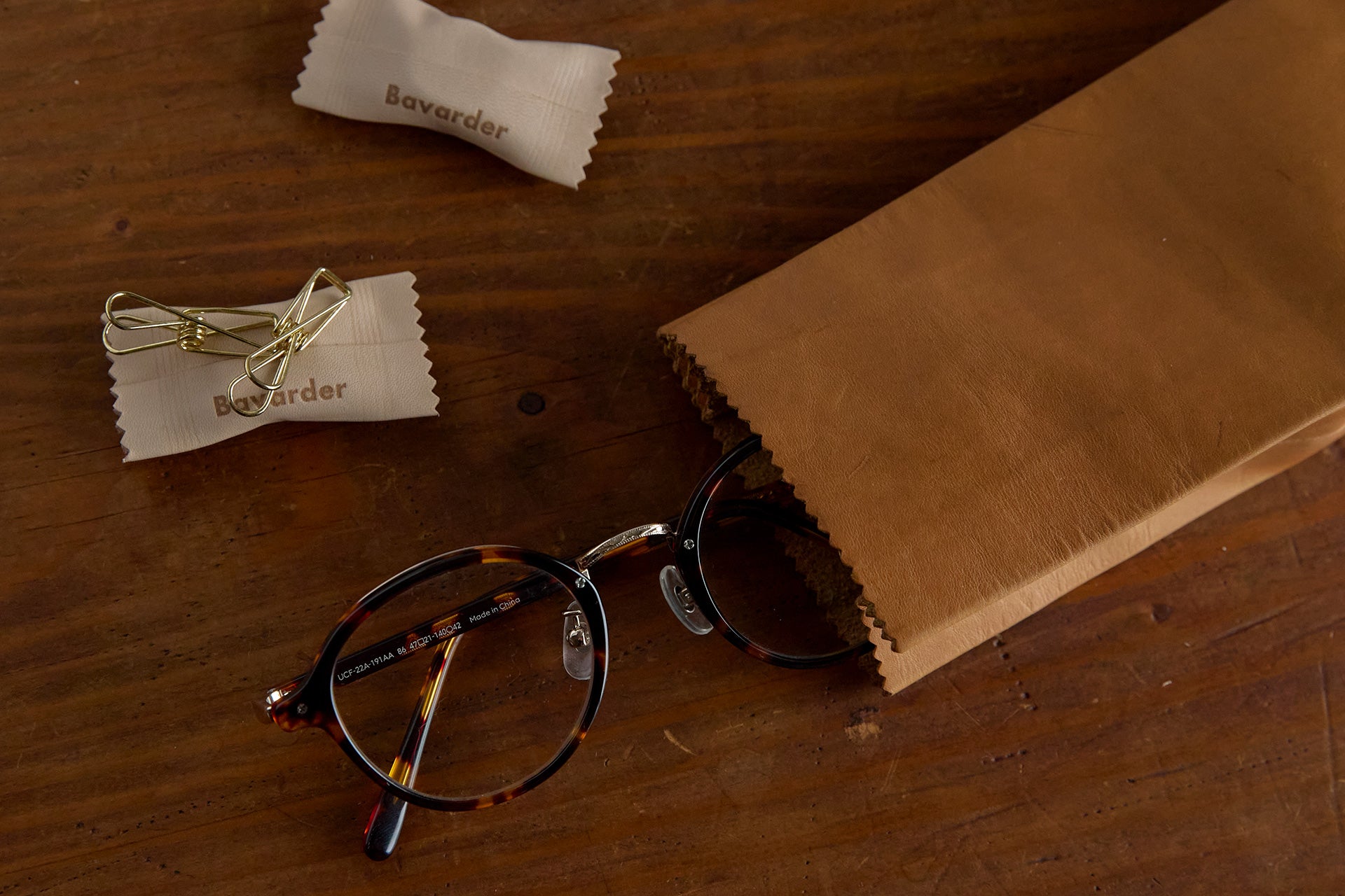 Bavarder（ババルデ）のNUME FUKURO half 紙袋型のレザーポーチ ハーフサイズ – いちじつ - ともに生きる、道具と日用品