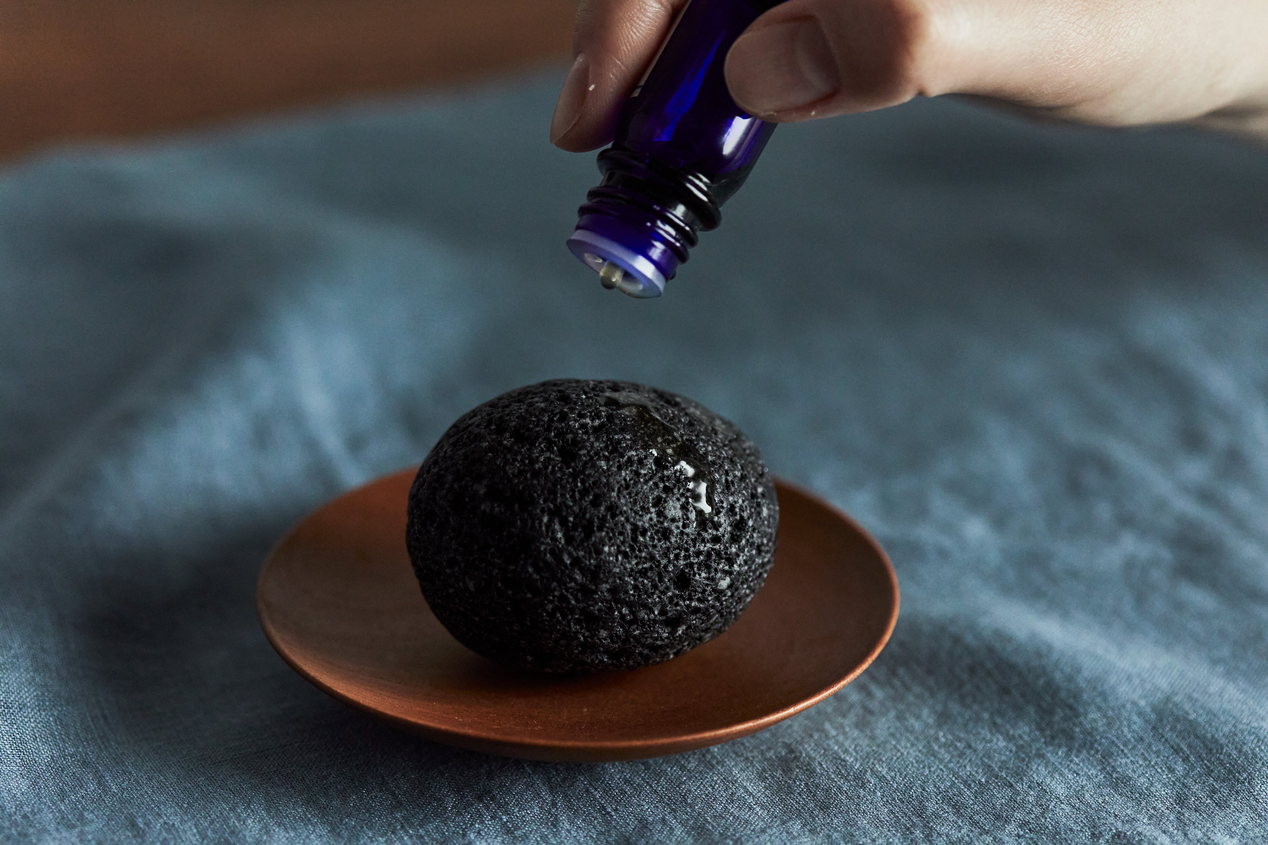 SyuRo（シュロ）のPorøs stone アロマディフューザー – いちじつ - ともに生きる、道具と日用品